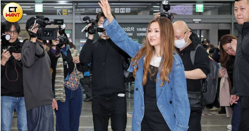 倉木麻衣為接機歌迷停留9分半破紀錄 逐一擊掌、寒暄超寵粉 | 娛樂 | CTWANT