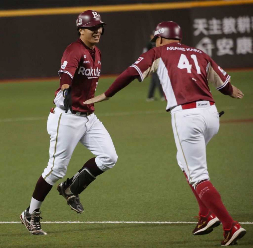 台灣大賽G2／威能帝好頭、林立首局就開轟 桃猿成功2連勝 | 生活 | CTWANT