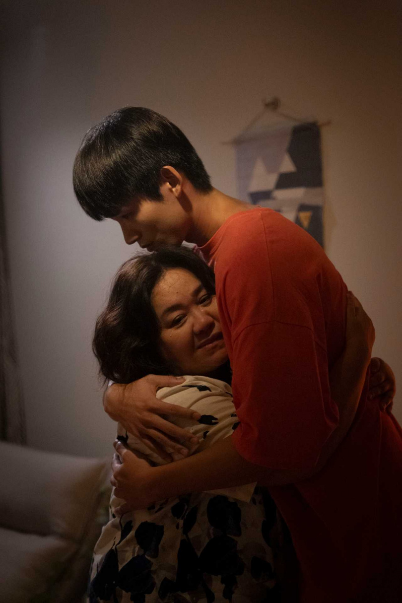 連晨翔單手將丁寧扛上肩 超Man表示「姐真的沒很重」 | 娛樂 | CTWANT