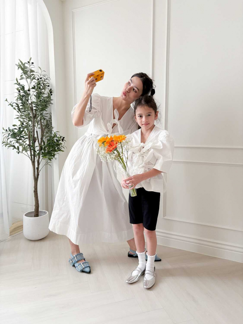 回頭率100%的時髦母女裝！必學穿搭3技巧、加碼讓媽媽一秒融化的禮物推薦 | 漂亮 | CTWANT