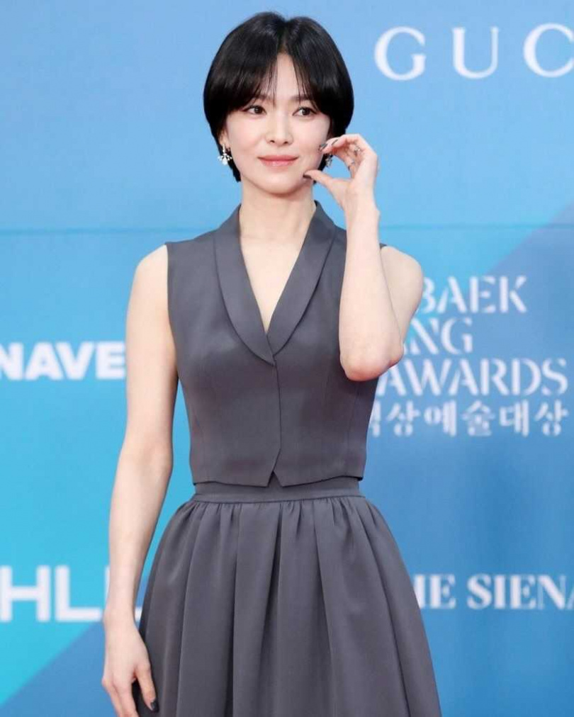 不靠PS也能9頭身！宋慧喬4招顯高穿搭、秒變腿精女神…從鞋到衣都有玄機 | 漂亮 | CTWANT