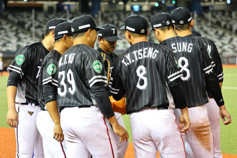 備戰WBC資格賽！中華隊閉門賽演練 陳子豪首打席敲兩分彈 | 生活 | CTWANT