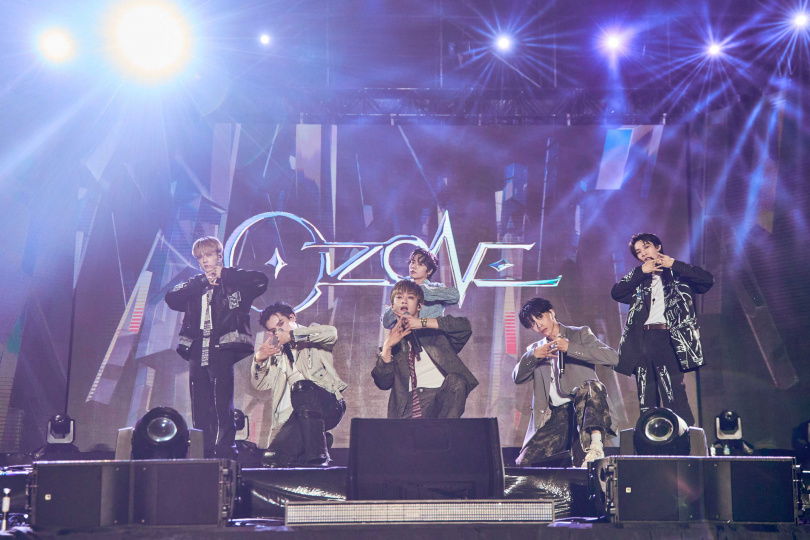 畢書盡合體Ozone驚喜演出 致敬F4〈流星雨〉掀回憶殺 | 娛樂 | CTWANT