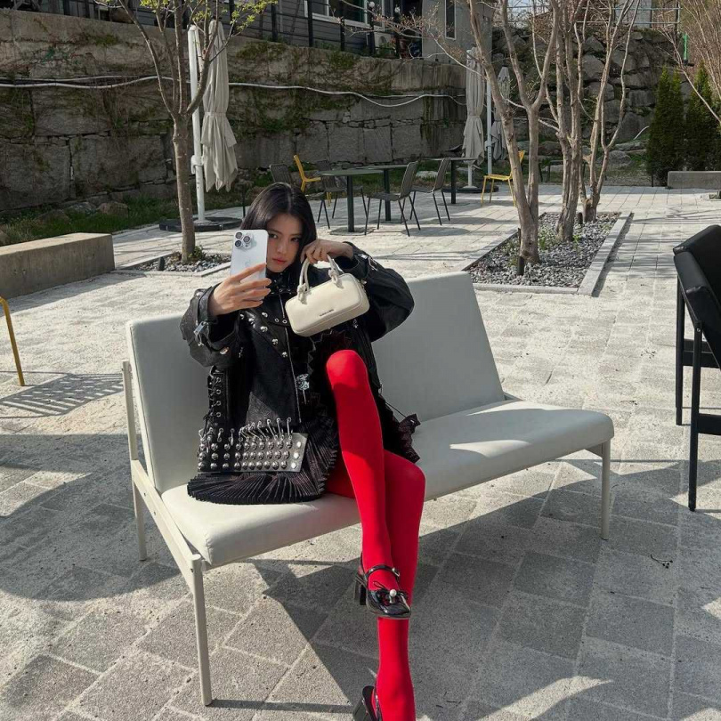 韓韶禧即將來台！自拍視角曬最愛小資包是這牌、女神同款只要千元入手 | 漂亮 | CTWANT