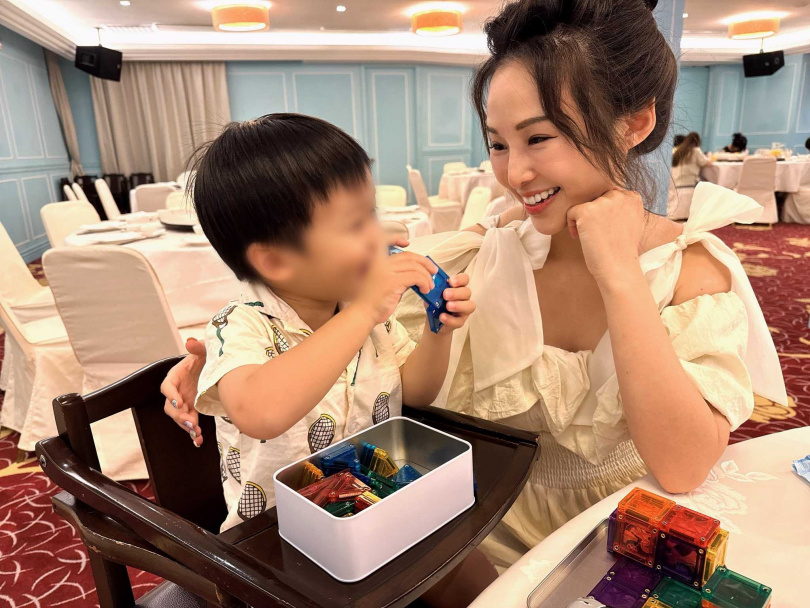 娛樂星聞／直擊張齡予「偽單身」與友人奔台南 享受Me time狂嗑小吃 | 娛樂 | CTWANT