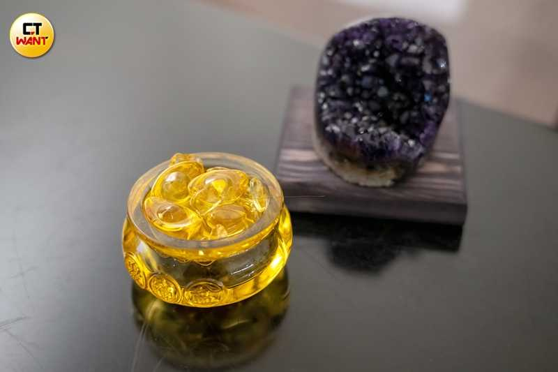 星收藏／Teddy爆從小體質敏感 泰國遇紅衣女靠它保命 | 娛樂 | CTWANT