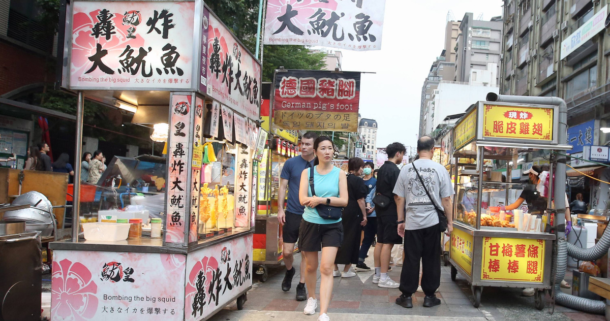 寧夏夜市1攤販強迫推銷「小份變大份」！遊客氣炸批無良：不想再去了 | 生活 | CTWANT