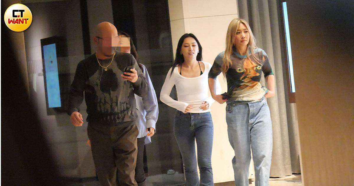 天后伸魔掌1／A-Lin尾牙一出手眾人大笑 愛徒琟娜表情妙不可言 | 娛樂 | CTWANT