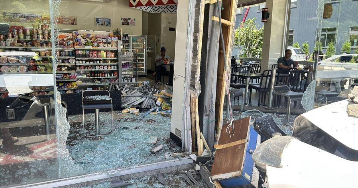 清境下山撞毀超商落地窗 女駕駛稱：踩不到煞車 | 社會 | CTWANT