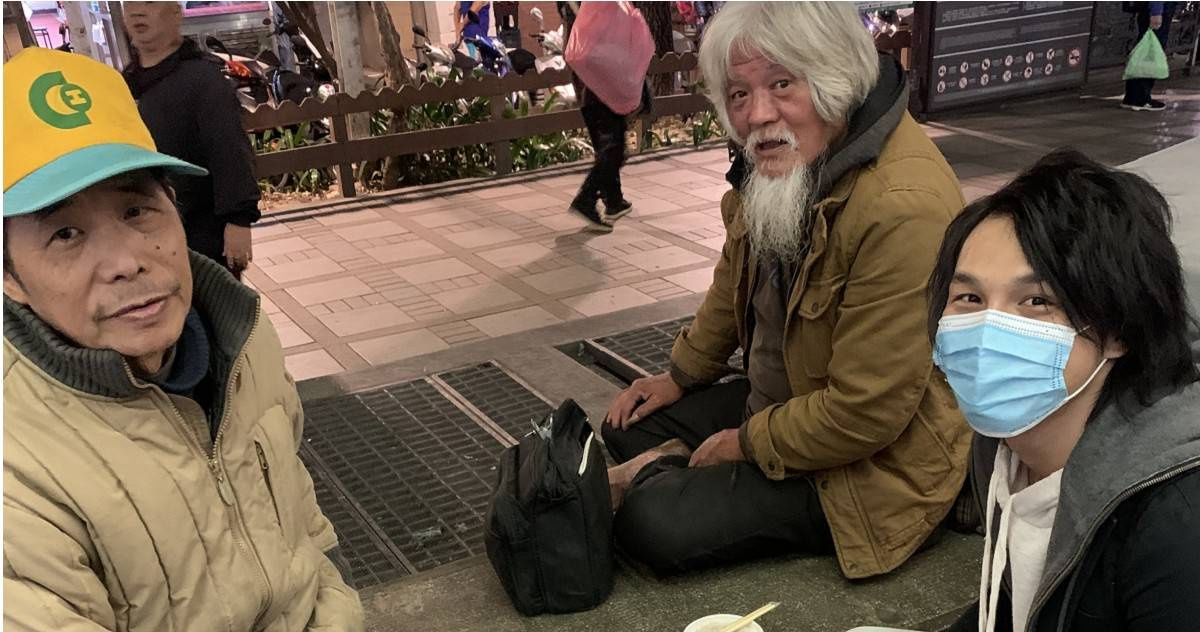 前台灣第一AV男優引退 曾靠街友資助車錢今捧雞肉飯來報恩 | 娛樂 | CTWANT