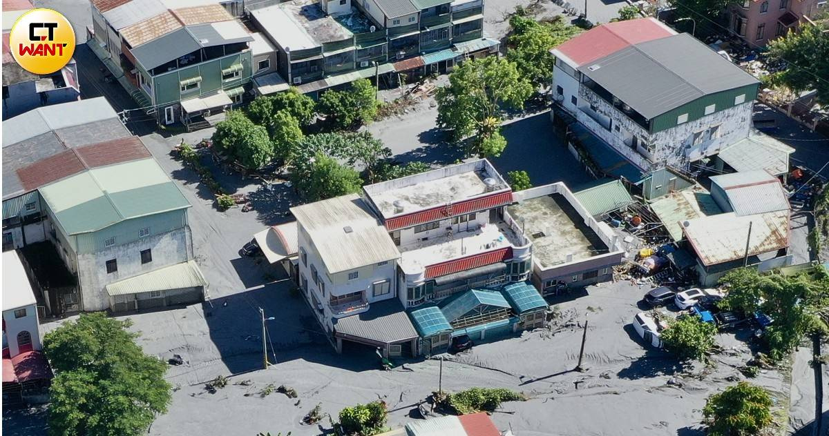 剛拜完土地公！ 台中特搜隊花蓮災區立刻尋獲罹難者 | 生活 | CTWANT