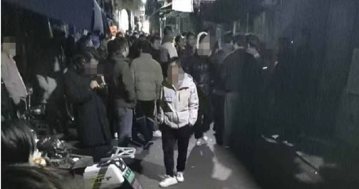 「長沙花魁」黑絲長腿太正 40男排隊塞爆小巷 …鄰居報警了 | 國際 | CTWANT