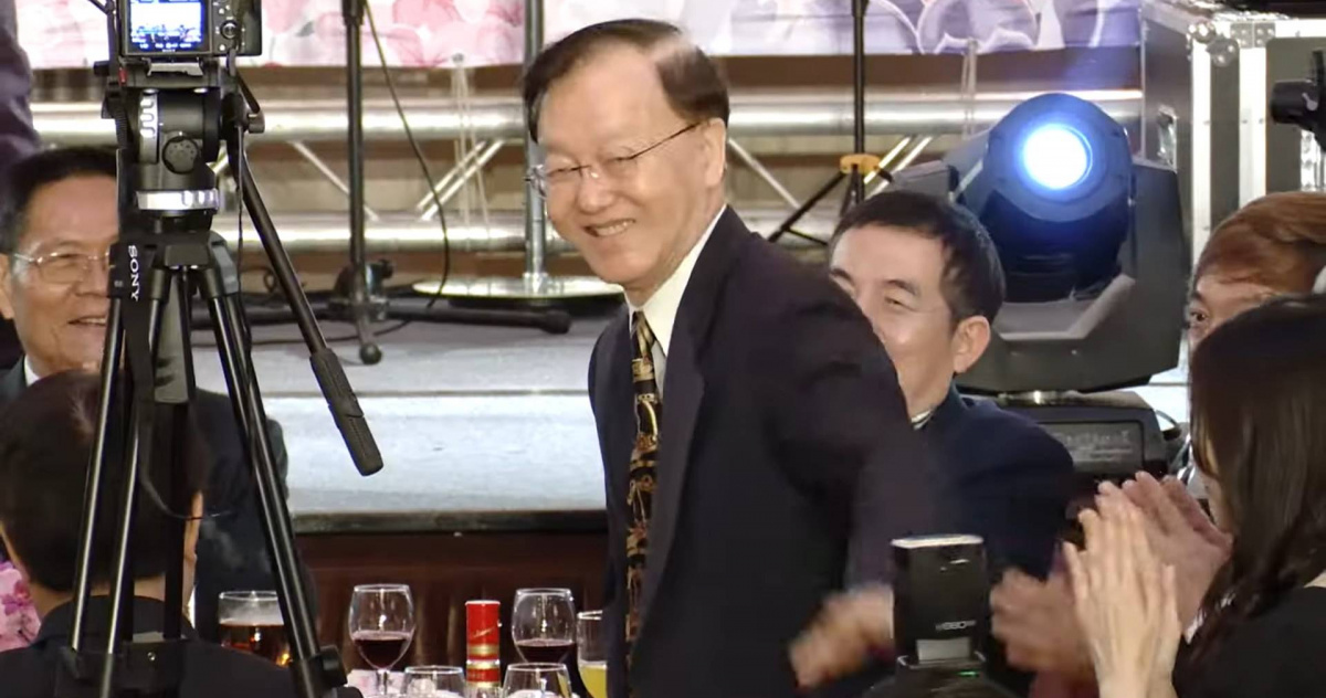 盛竹如撇imB稱沒代言 秒遭媒體人打臉：2019年「坐主桌」吃春酒好溫馨 | 社會 | CTWANT