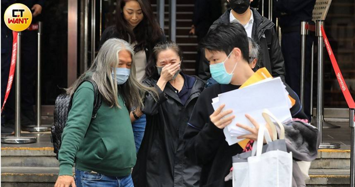 深陷雙重國籍風波 應曉薇：14年前已撤銷加籍護照 | 政治 | CTWANT