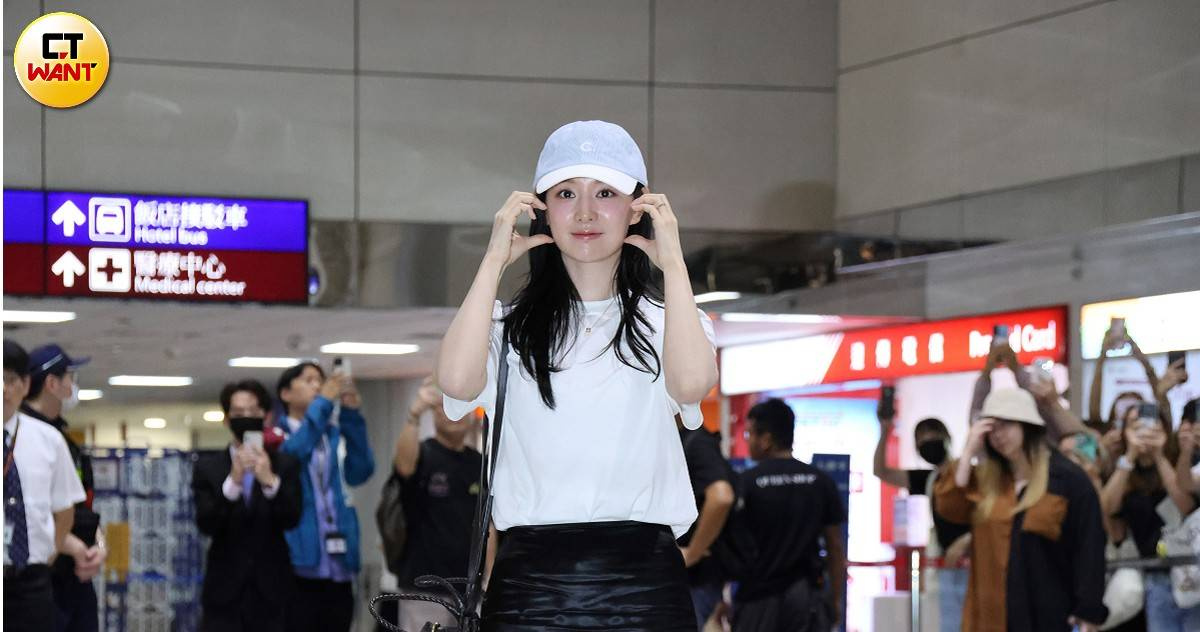 金智媛機場眨眼、比貓耳送福利 火速現身不讓800粉絲等太久 | 娛樂 | CTWANT
