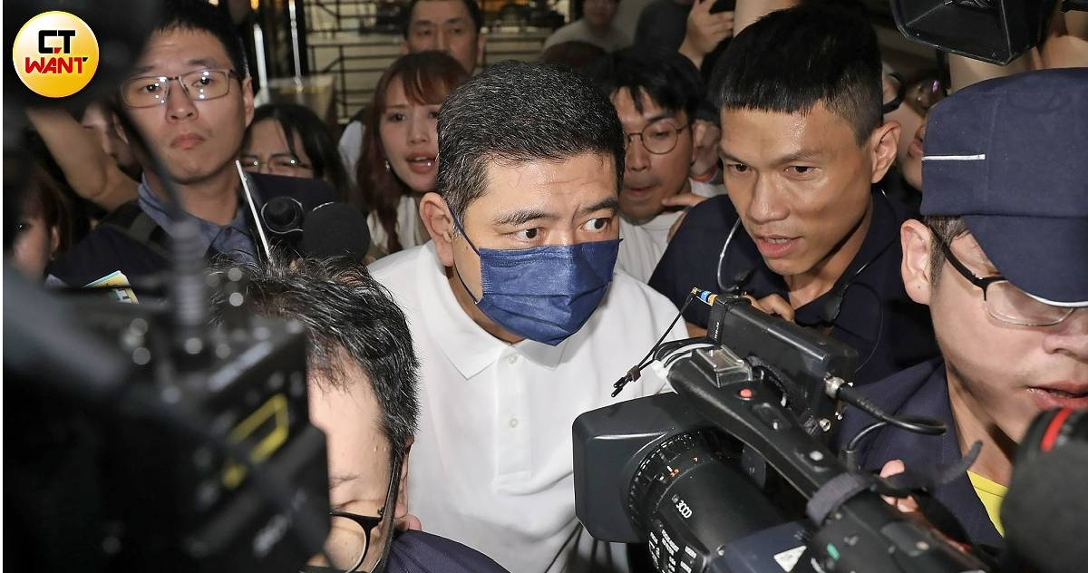 NONO神隱多日北檢現身 被控多起妨害性自主案難善了 | 娛樂 | CTWANT