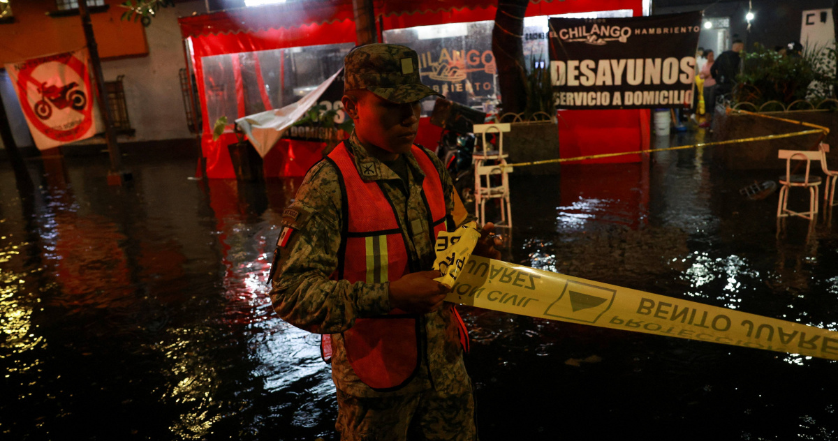 墨西哥豪雨癱瘓空陸交通 141處積水災點癱瘓中樞 | 國際 | CTWANT