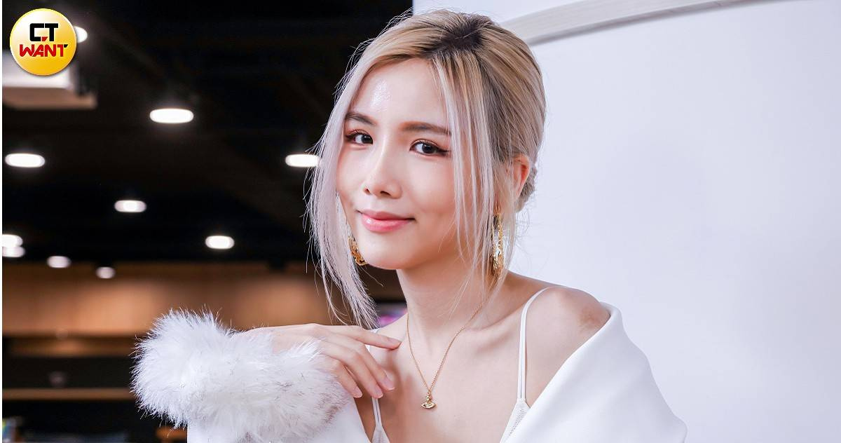 星生代／Jocelyn暗戀學長開始創作 告白王偉忠「喜歡成熟魅力的男生」 | 娛樂 | CTWANT