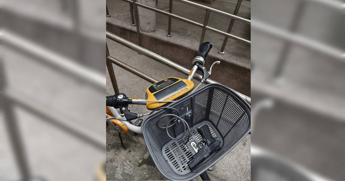 Ubike菜籃內驚見一把槍！ 網玩梗笑稱：建議自首看通緝榜前2名 | 生活 | CTWANT