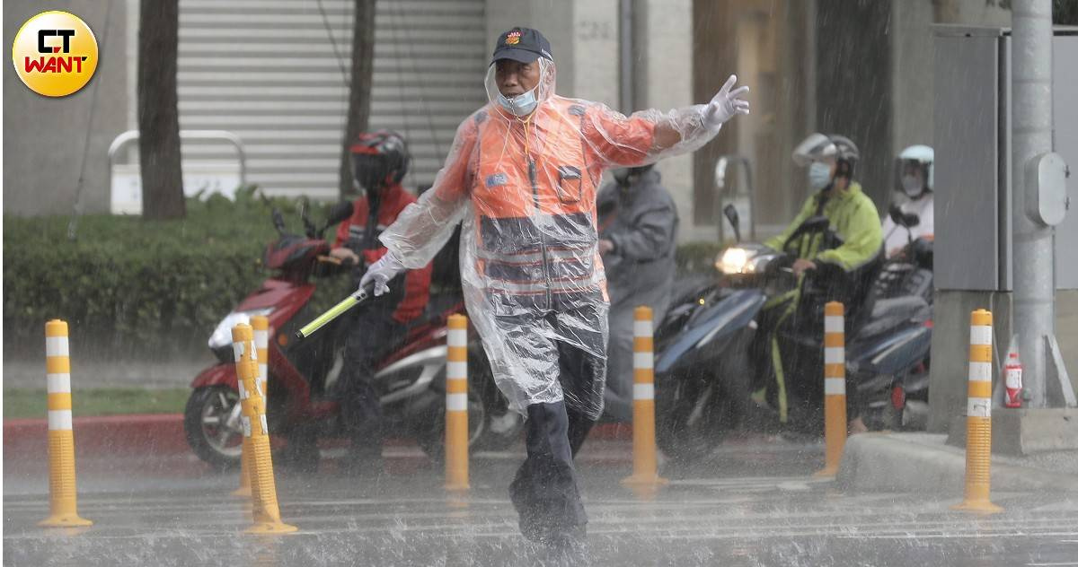 今防午後雷雨！端午連假高溫飆33℃「體感悶熱」 下周五前持續有雨 | 生活 | CTWANT