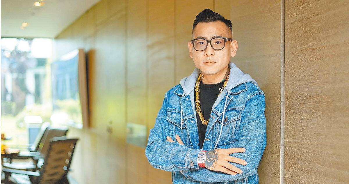 開直播回應給「3道歉」 蹦闆曝「拳套盎司」羅生門：統神收錢了 | 娛樂 | CTWANT