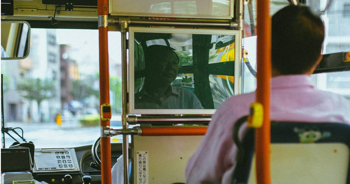雲林古坑客運司機載客途中竟停下買彩券 誇張過程遭拍下後PO網 | 生活 | CTWANT
