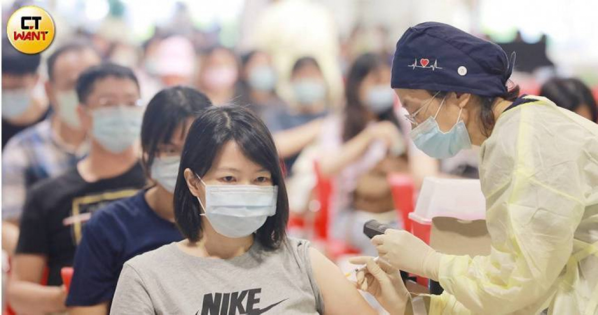 北車莫德納「隨到隨打」結束 BNT、AZ接班…年前4天可打 | 生活 | CTWANT