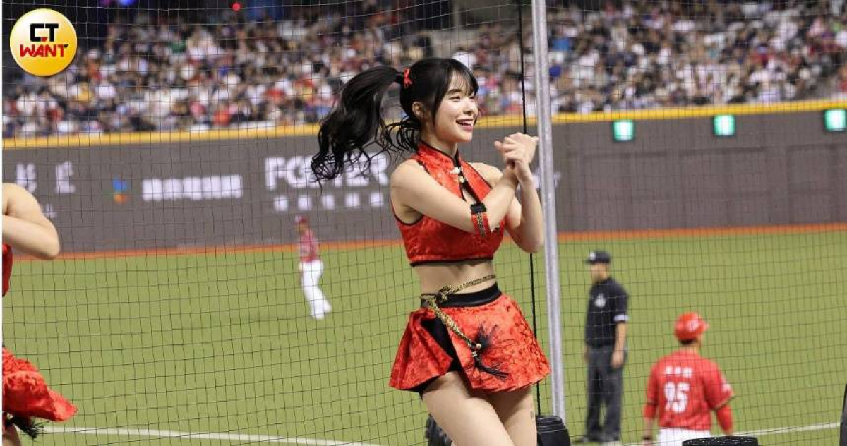 李多慧爆男友竟是「200公分經紀人」 2人當街口水交流 | 娛樂 | CTWANT