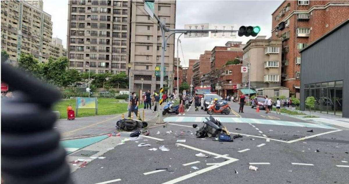 三峽7旬翁死亡暴衝3死12傷 國泰人壽：學生團保最高理賠100萬 | 財經 | CTWANT