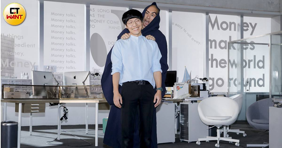 爽翻天騎士1／盧廣仲拍片福利滿滿 比基尼女郎「降肉」送愛的抱抱 | 娛樂 | CTWANT