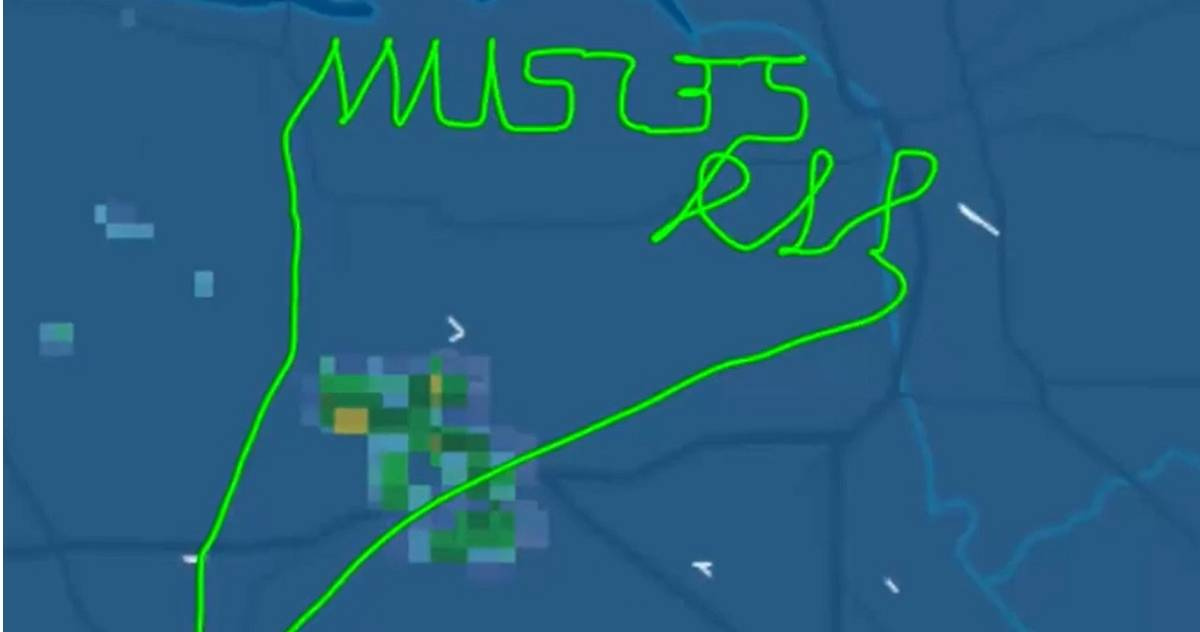 為東航罹難者哀悼！美國上空出現「MU5735 RIP」 飛行員身分曝光 | 國際 | CTWANT