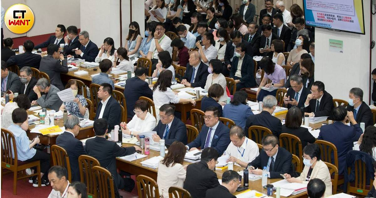 立院新會期少了罷免煙硝 王婉諭籲三黨主席和談：國會僵局先化解 | 政治 | CTWANT