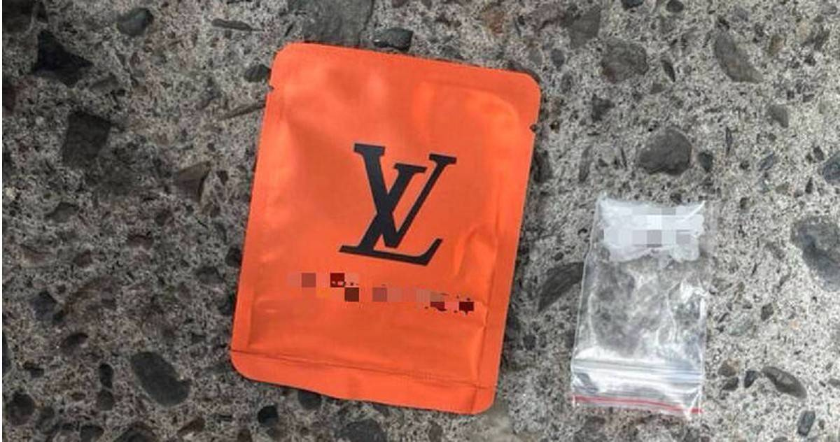 詐欺通緝男竄逃街頭遭警逮捕！ 竟搜出印有知名精品「LV」的毒咖啡 | 社會 | CTWANT