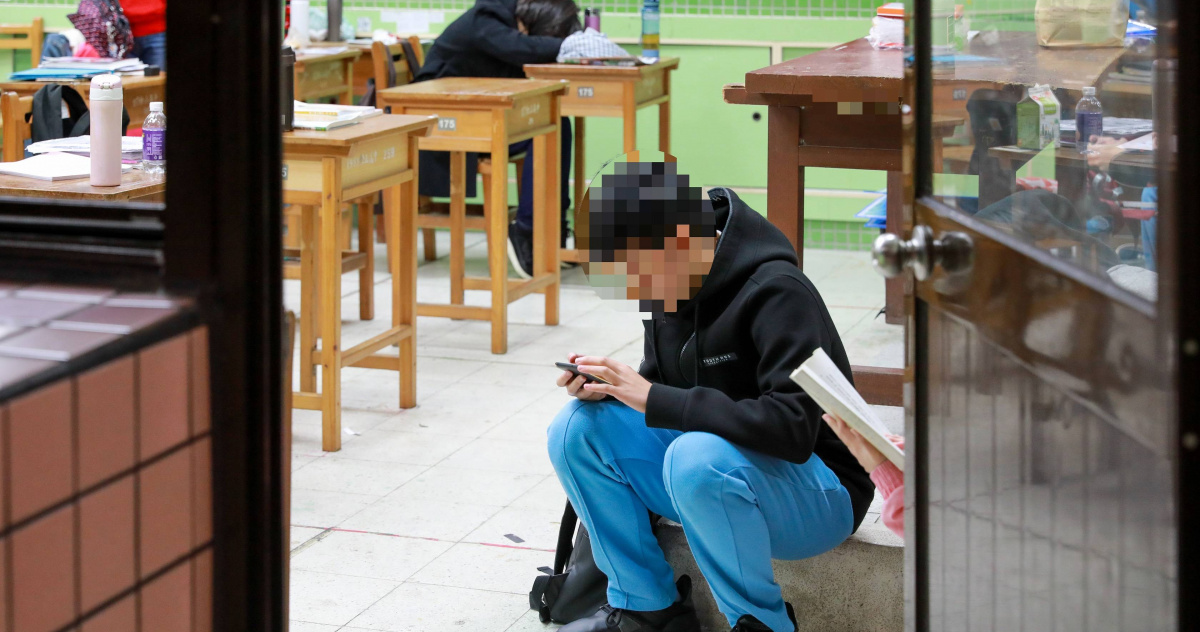 校園危「機」2／教部手機管理態度不清 校方教團怨草案空泛 | 政治 | CTWANT