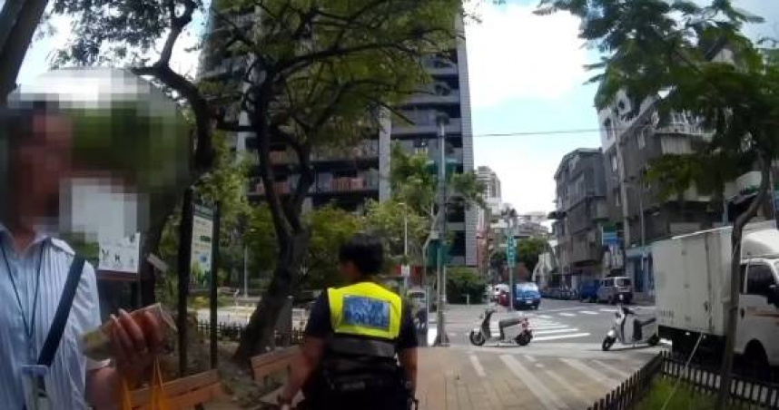 第一次當車手太緊張？ OL獨坐公園見警太慌張反露餡 | 社會 | CTWANT