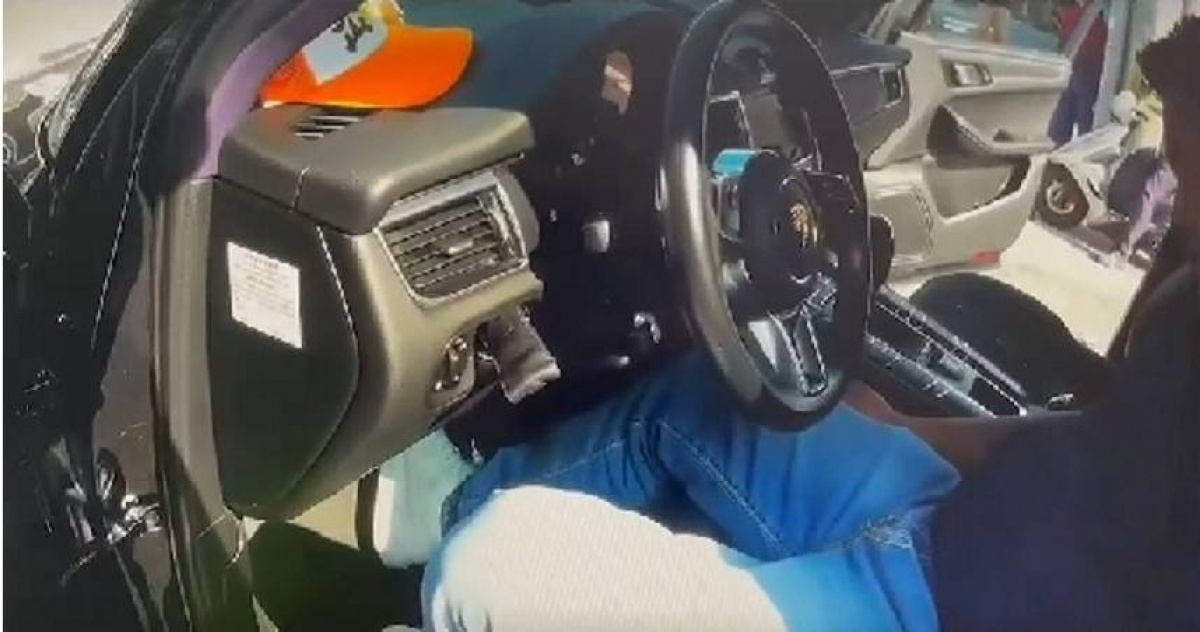 起床了啦！男KTV通宵狂歡飲酒 竟酒駕停路中間呼呼大睡 | 社會 | CTWANT