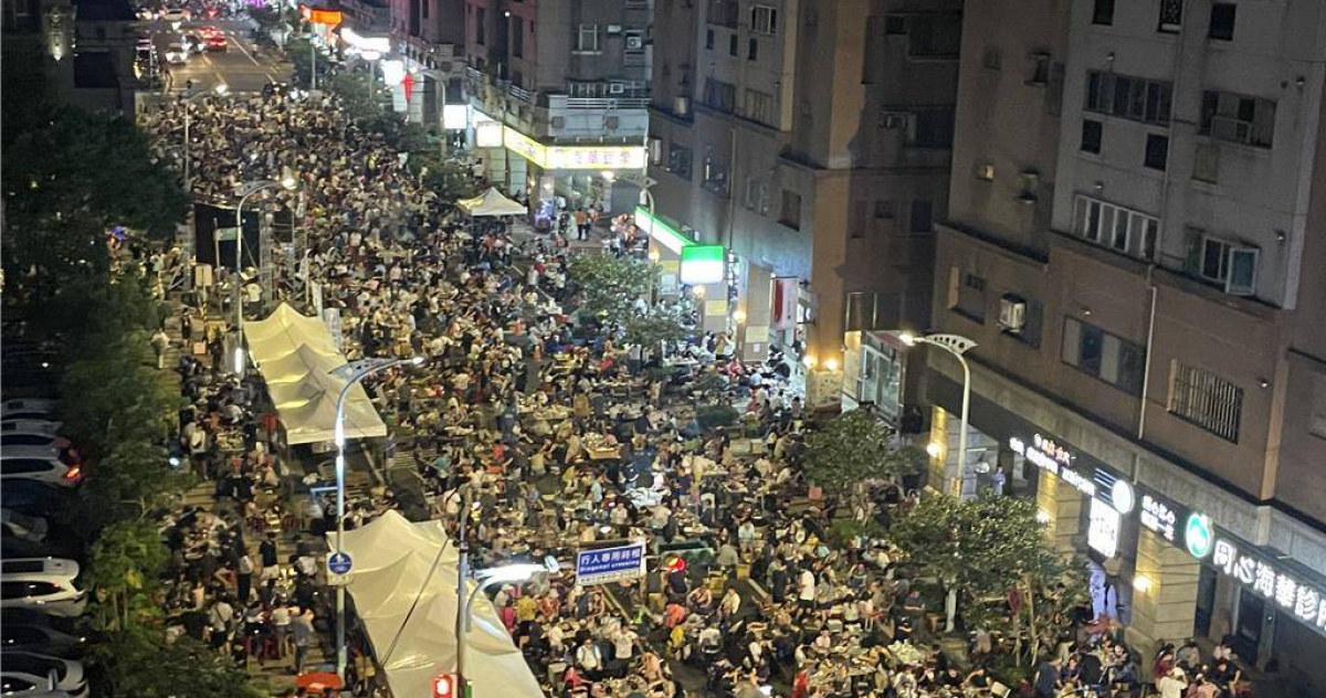 中壢萬人封街烤肉第23年！820組住戶塞爆商圈馬路 張善政說話了 | 生活 | CTWANT