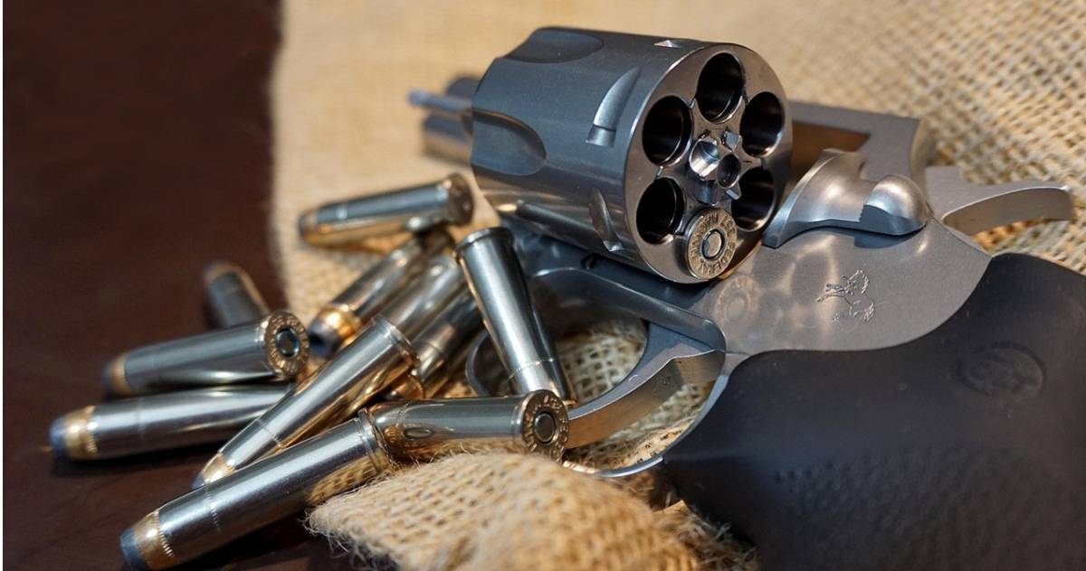 朋友聚會竟玩起「俄羅斯輪盤」 美國23歲女子遭男性友人當胸開槍射殺 | 國際 | CTWANT