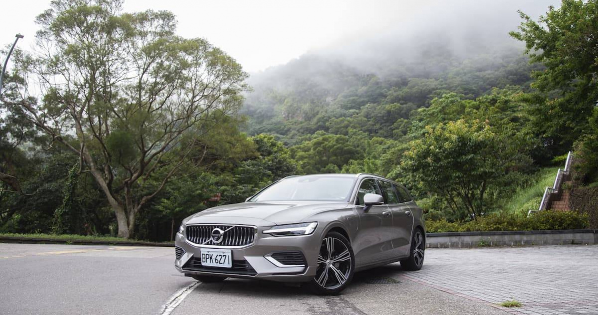 新車試駕／加倍來電Volvo V60 Recharge T8 | 財經 | CTWANT