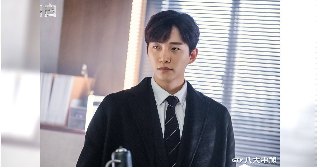 2PM李俊昊寫字遭嫌棄 《自白》導演無情打槍：快點擦掉 | 娛樂 | CTWANT