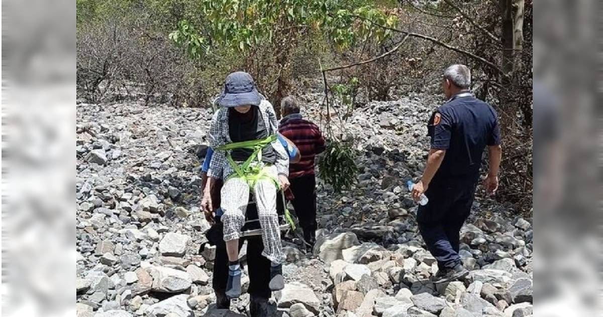 95歲翁受困10天！ 消防徒步5公里翻山背下山 | 社會 | CTWANT
