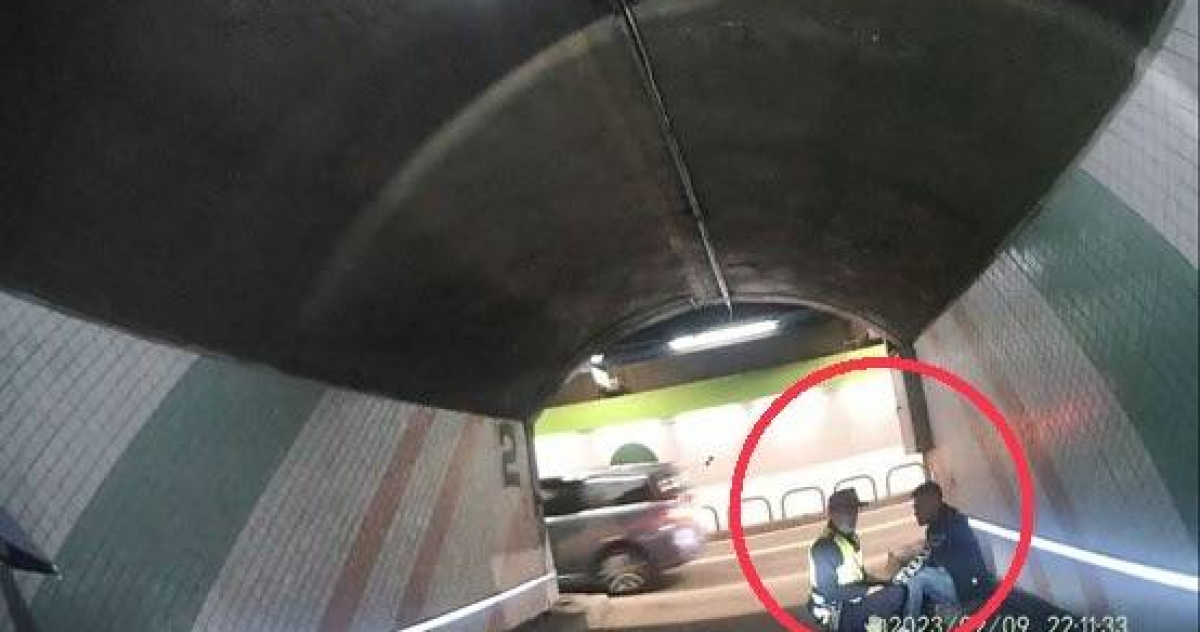 通緝遭攔憂露餡！他隧道內死命狂奔 警攔停熱心騎士逮人 | 社會 | CTWANT