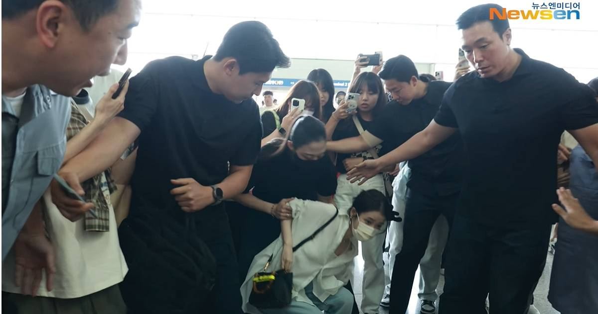 IU機場「突蹲下」嚇壞眾人 保鏢姐姐瞬間護主！專業反應速度被讚爆 | 娛樂 | CTWANT