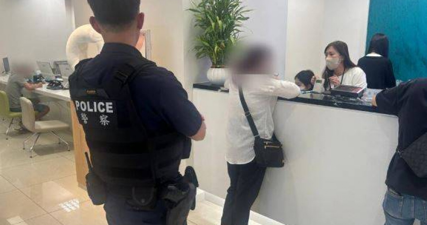 「假檢警」詐1800萬！桃園婦誤信2度匯款 警攔阻保積蓄 | 社會 | CTWANT