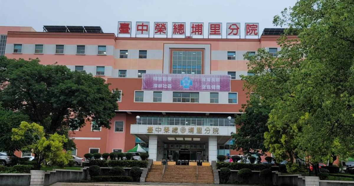 疑幫親人作保欠下千萬債務 酒商雙掌遭斷丟包醫院傷勢曝光 | 社會 | CTWANT