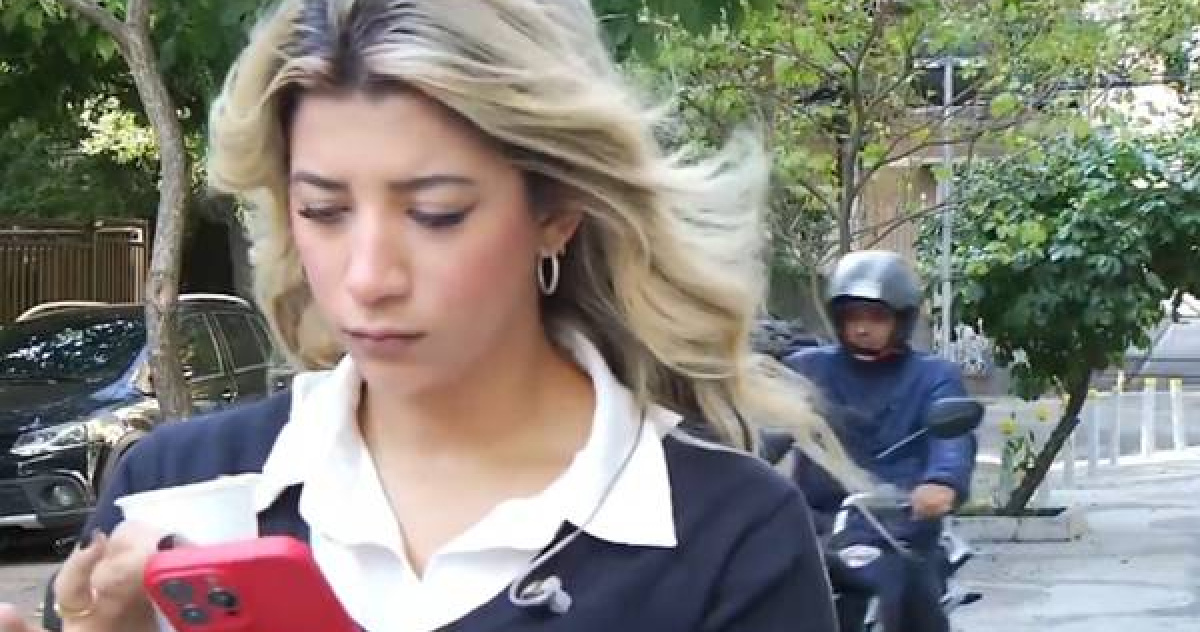 巴西女記者鏡頭前「遭機車賊搶劫」 她當街狂追喊：是預謀犯案 | 國際 | CTWANT