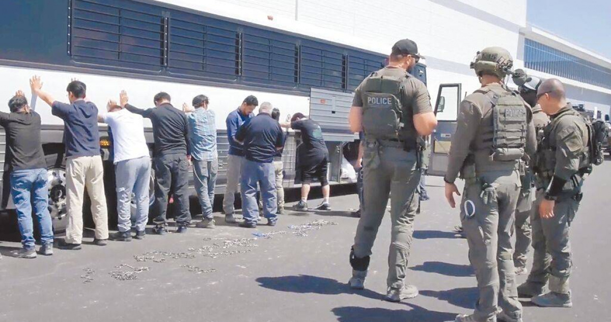 美移民局逮捕現代汽車300韓籍工人 南韓總統室：已完成談判將包機接回 | 國際 | CTWANT