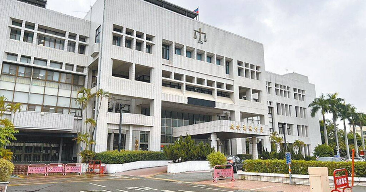 男檢察官迷上年輕男警！偷摸大腿還傳訊息邀泡湯 南投地檢火速起訴 | 社會 | CTWANT