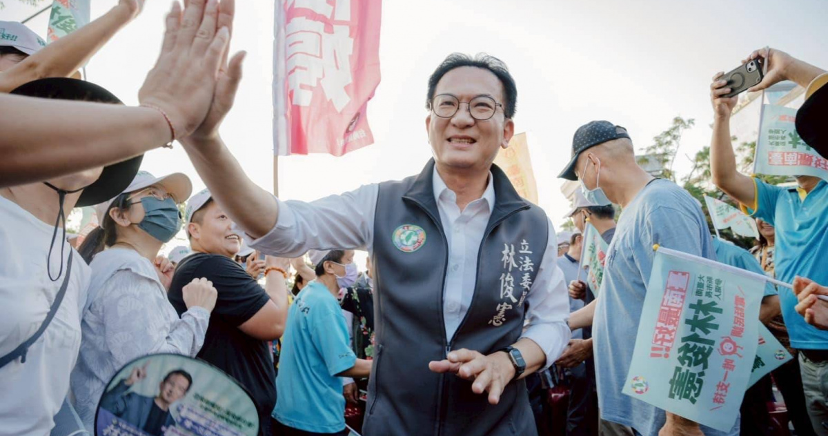 黃偉哲現身相挺 林俊憲造勢拚2026台南市長初選出線 | 政治 | CTWANT