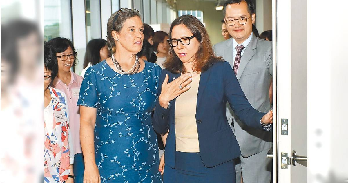 美國不會選邊站！AIT處長：交流是件好事 | 政治 | CTWANT